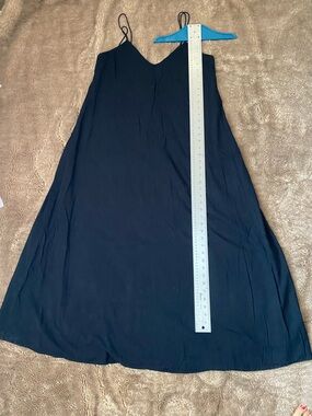 XiRENA | Dresses | Xirena Black Maxi Dress With Thin Spaghetti Straps ...